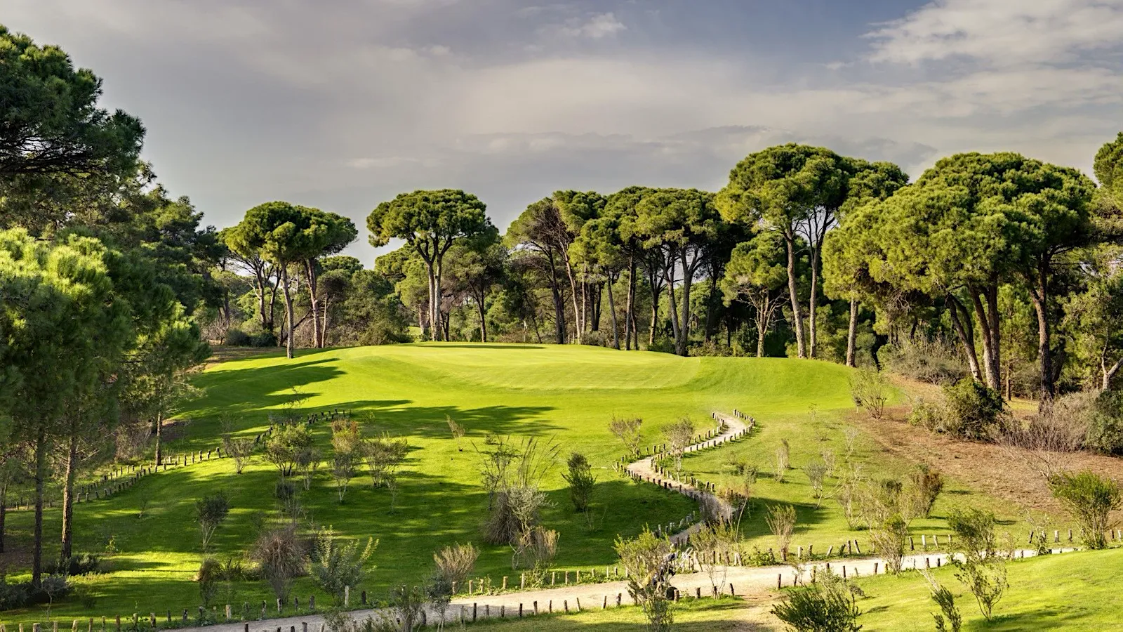 Cornelia Golf Club: 27-Hole Nick Faldo Design in Belek
